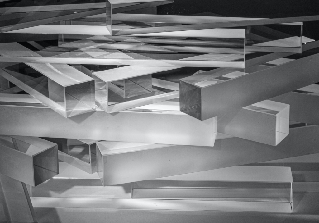 Vacuum plenum o della [meta]fisica delle trasparenze - Etoile srl ...